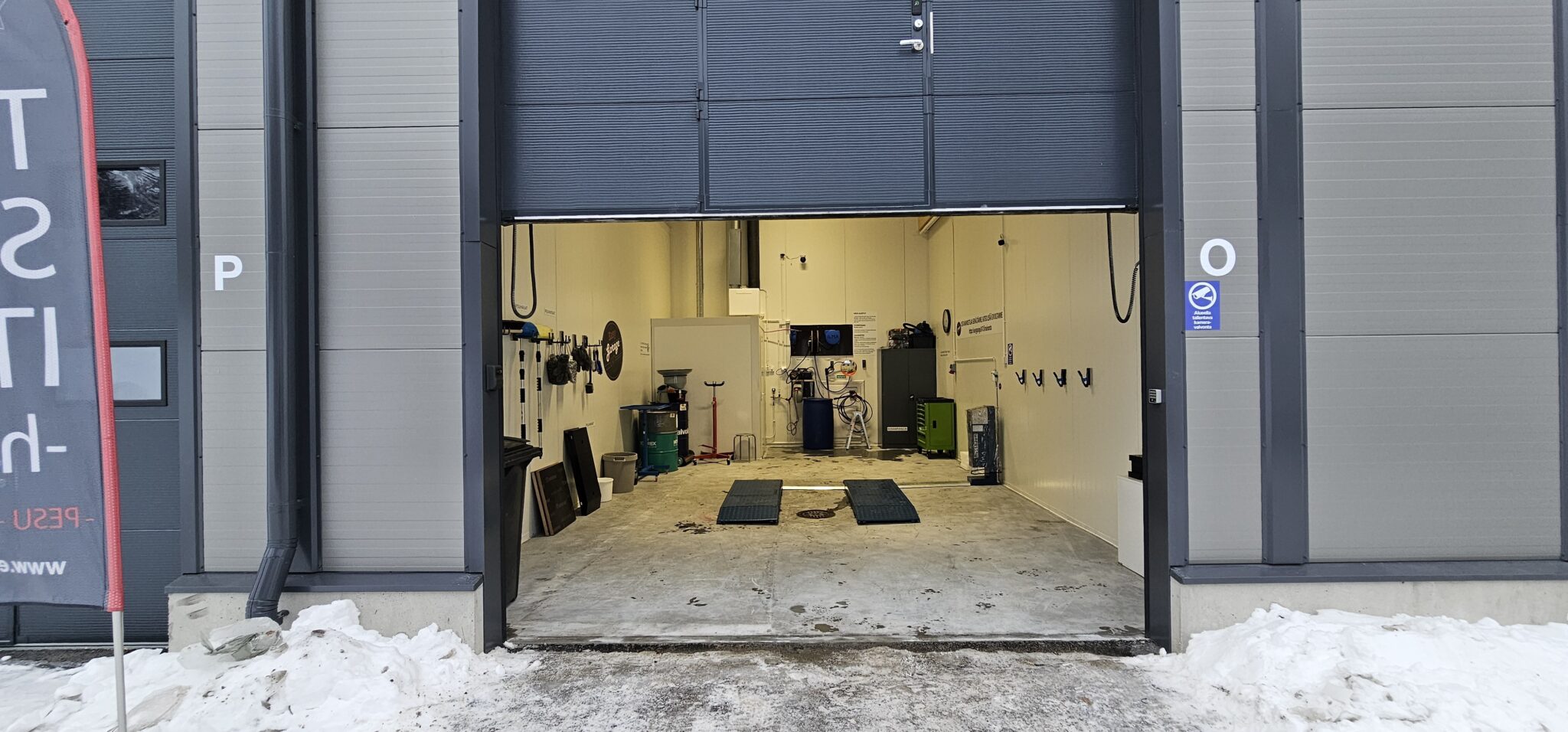 Tee Se Itse -halli Lahti - Easy Garage 247