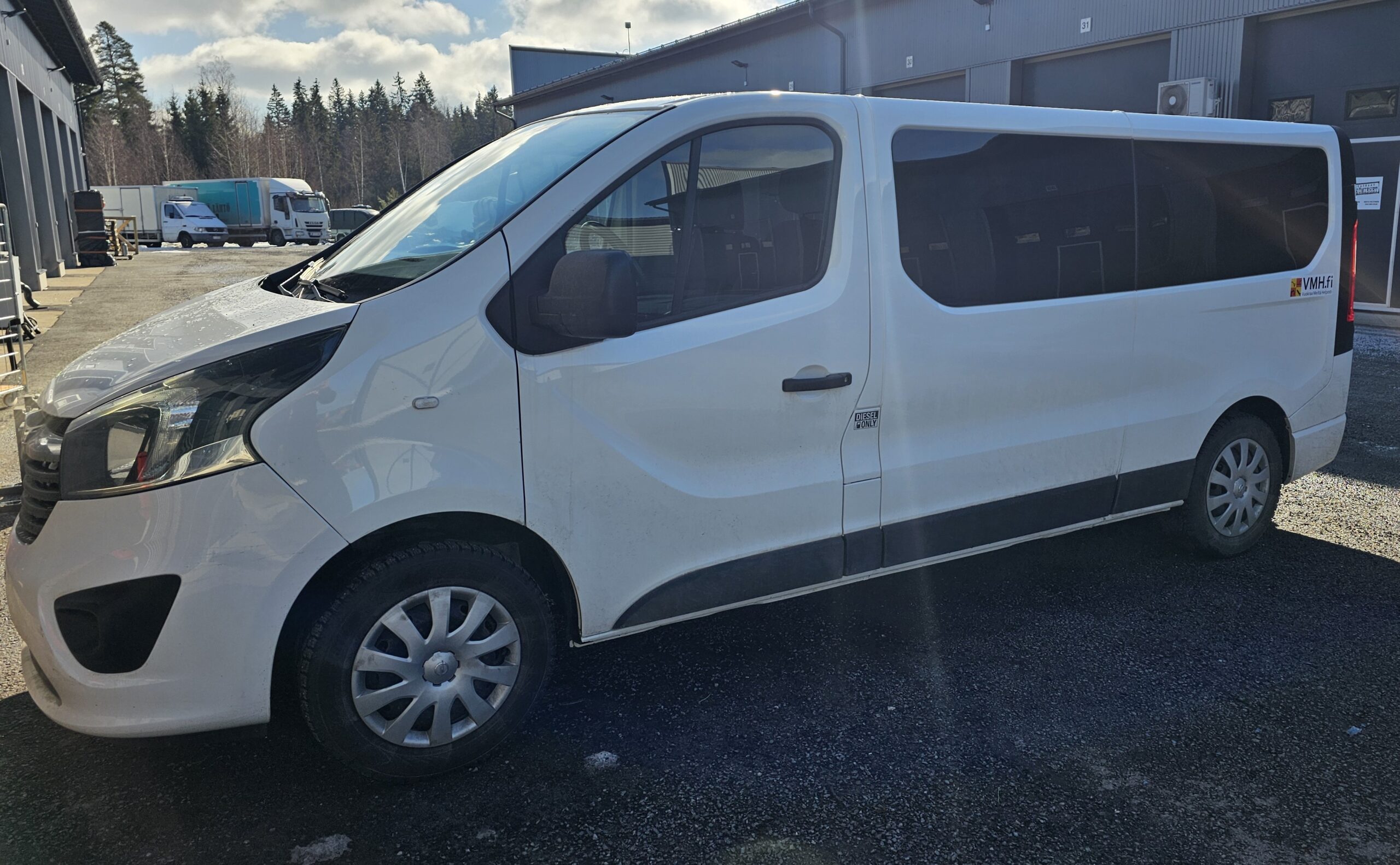 Vuokraa minibussi edullisesti 24/7 – VuokraaMeiltäHelposti.fiVuokraa ...